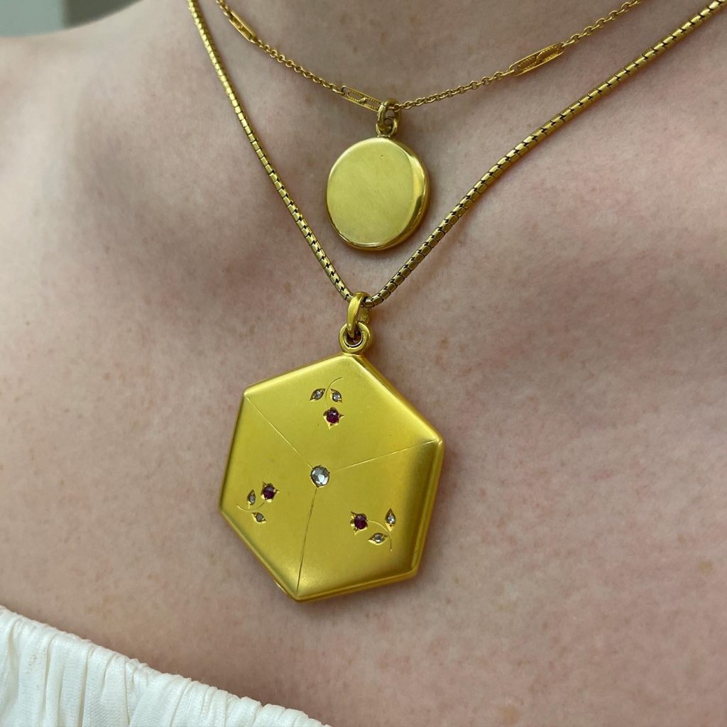 Gold mirror locket with ruby and diamond roses, circa 1920 | Karen ...