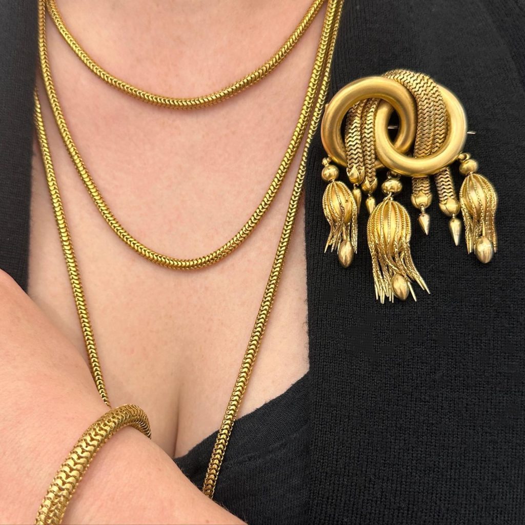 Mid-Victorian gold guard chain, brooch/pendant and bracelet set, circa ...